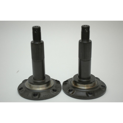 Porsche 930 Stub Axles Outer 93033223200 NOS Pair