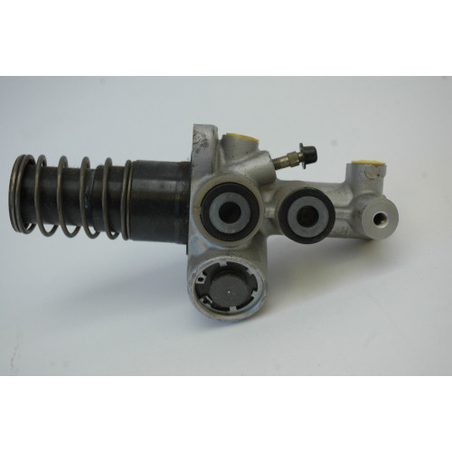 Porsche 964 Brake Master Cylinder 96435501503 SS 964355015CX