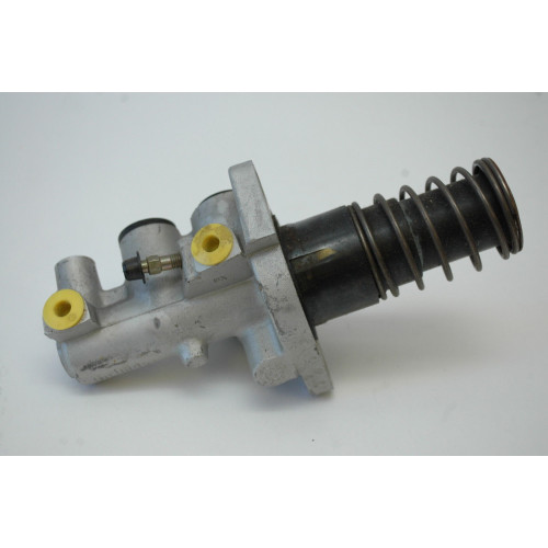 Porsche 964 Brake Master Cylinder 96435501503 SS 964355015CX