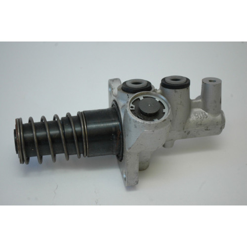 Porsche 964 Brake Master Cylinder 96435501503 SS 964355015CX