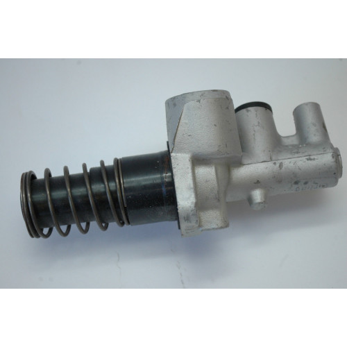 Porsche 964 Brake Master Cylinder 96435501503 SS 964355015CX