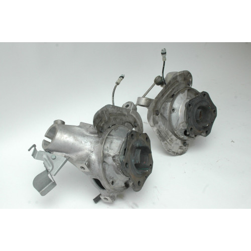 Porsche 987 Wheel Carriers Rear 98733115706 98733115806 99734306903