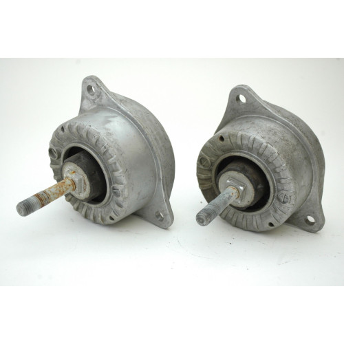 Porsche 993 Engine Mount 99337504905 SS 99337504909
