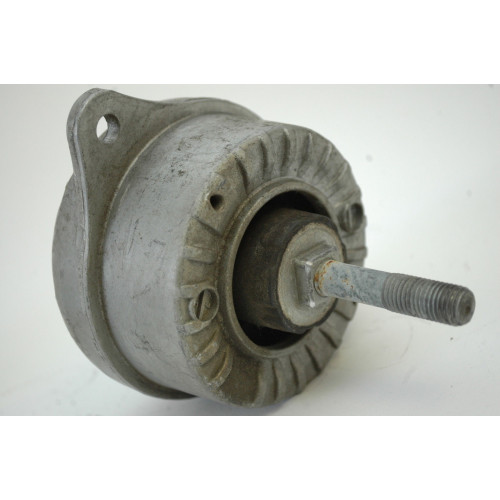 Porsche 993 Engine Mount 99337504905 SS 99337504909