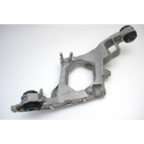 Porsche 993 Rear Suspension Side Frame 99333105100 99333105200